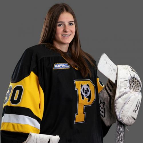 Sophie Quaschnick - Stats, Contract, Salary & More