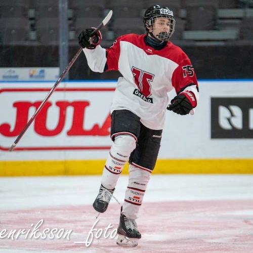 Lucas Roynezon - Stats, Contract, Salary & More