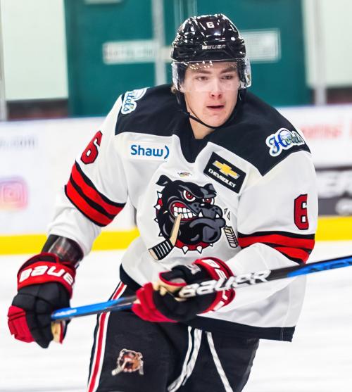 Mason Croucher - Stats, Contract, Salary & More