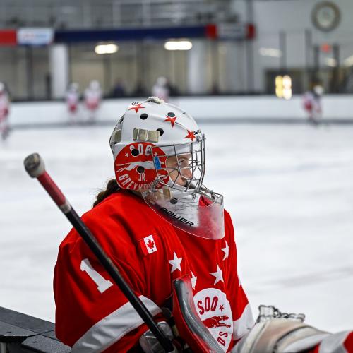 Pippa Holmes - Stats, Contract, Salary & More