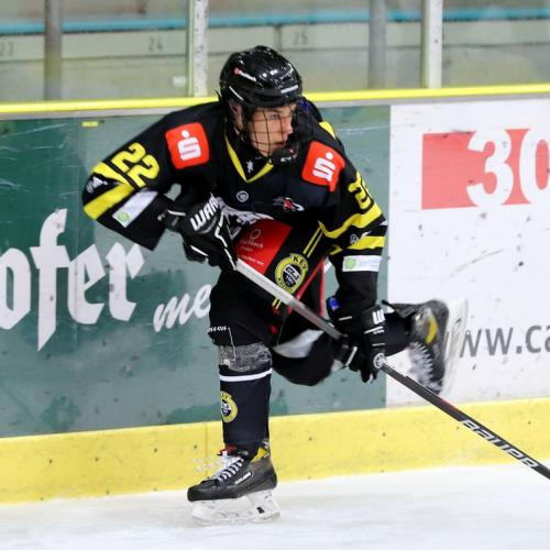 Simon Pfeil - Stats, Contract, Salary & More